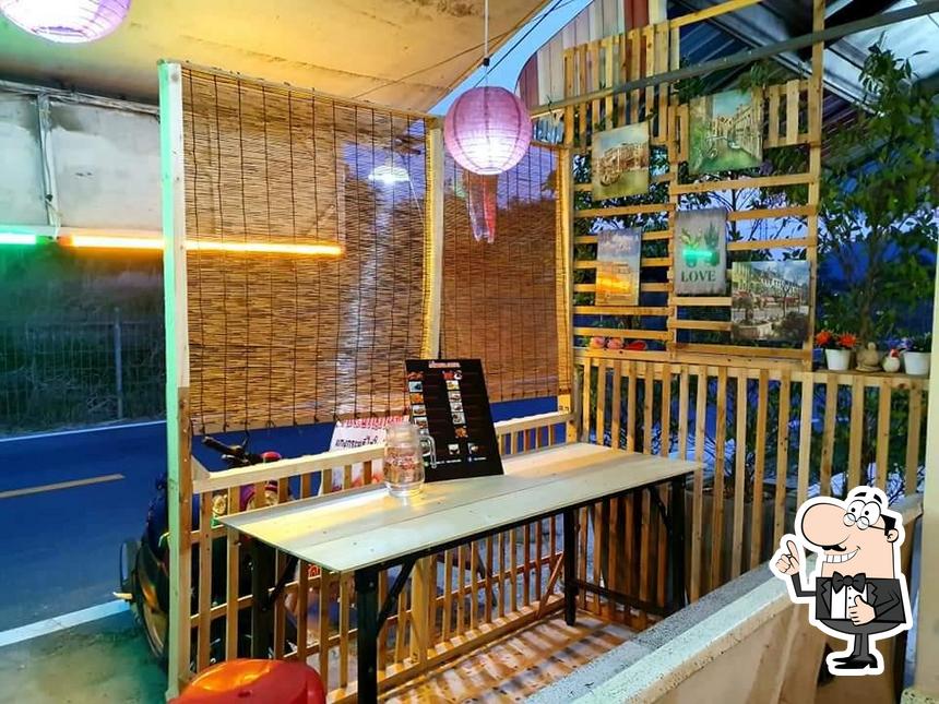 Mr.ชิกเก้น (Mr.chicken) restaurant, Bang Phra