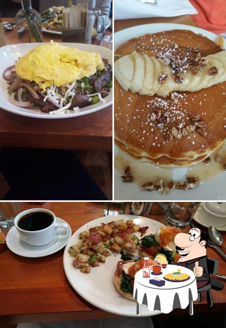 Meli Cafe, 500 S Dearborn St in Chicago - Restaurant menu and reviews