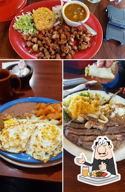 Taqueria Coyutla, 4120 San Bernardo Ave in Laredo - Restaurant menu and ...