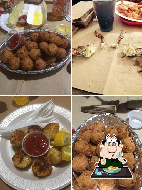 Captain Pell's Fairfax Crabhouse in Fairfax - Restaurant menu and reviews