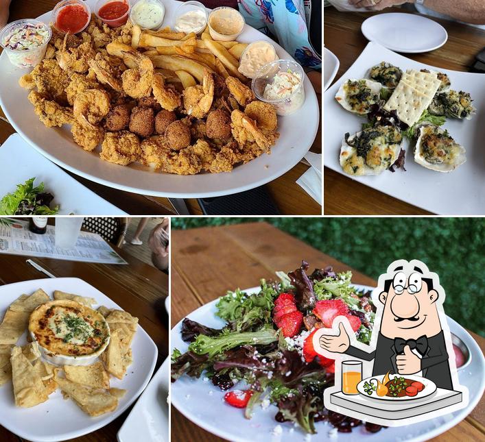Pier 16 in Tybee Island - Restaurant menu and reviews