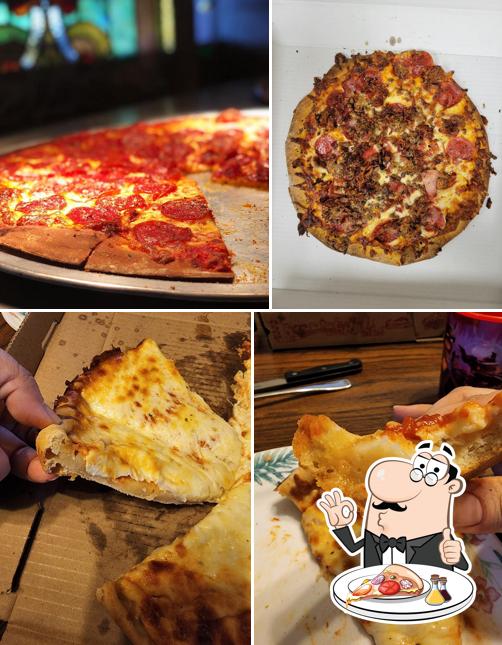 Top 5 restaurants with chicago-style pizza in Peoria, september 2025 ...