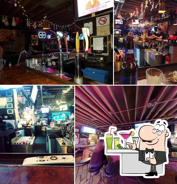 Maverick Saloon in Phoenix - Restaurant menu and reviews