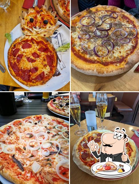 Pavarotti Pizzeria Pastaria