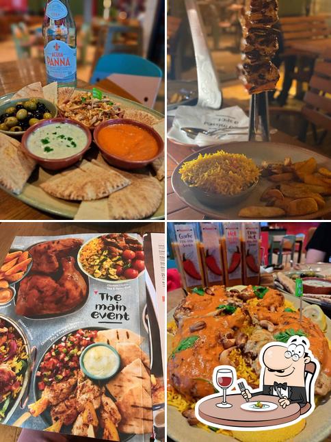 Nando's Dubai Festival City Mall restaurant, Dubai, Mall - Crescent Dr ...