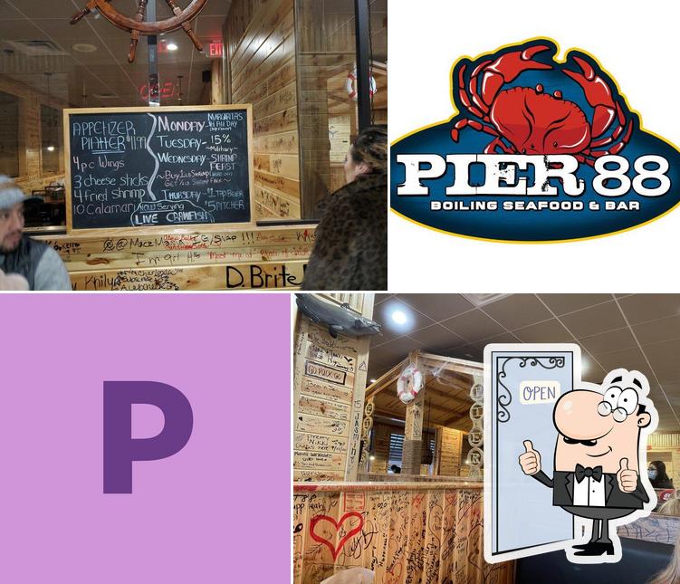 Pier 88 Boiling Seafood & Bar The Village in The Village - Restaurant ...