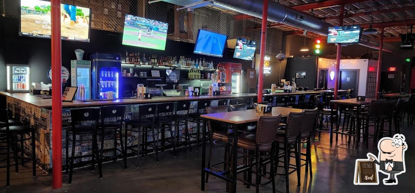 The Green Light Bar in Nashville - Restaurant menu and reviews