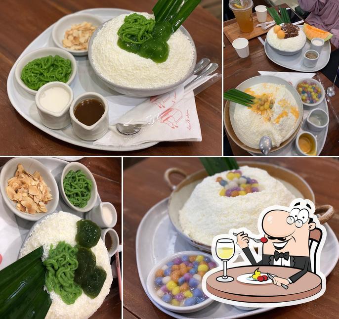 Cheevit Cheeva Mega Bangna cafe, Bangkok, JMXJ+2GG - Restaurant reviews