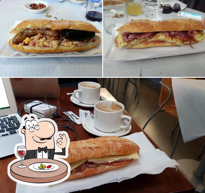 Cafetería Tribel in Turís - Restaurant reviews