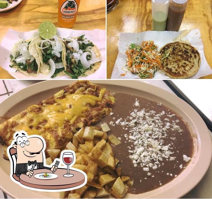 El Milagro Mexican Restaurant in Center - Restaurant menu and reviews