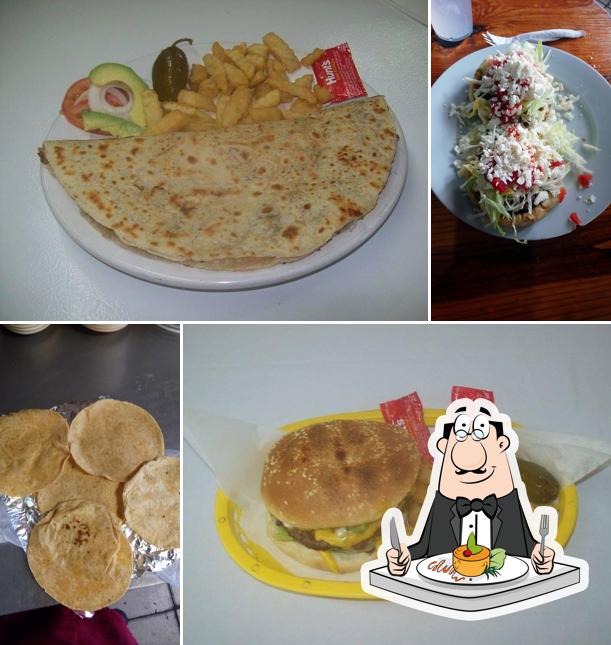 El Pollo del Taco restaurant, Río Bravo, Av Constitución 336 ...