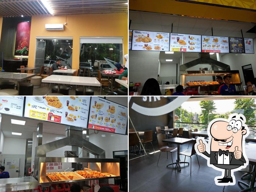 Texas Chicken restaurant, Surabaya, Jl. Raya Kertajaya Indah No.50-52 ...