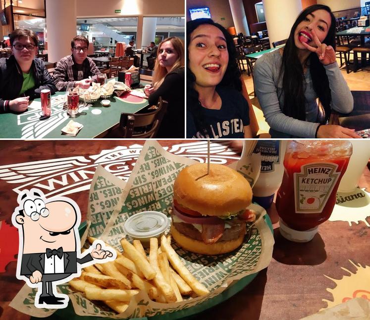 Wingstop restaurant, Mexico City, Blvd. Magnocentro 25-Local 217 Piso 1 ...
