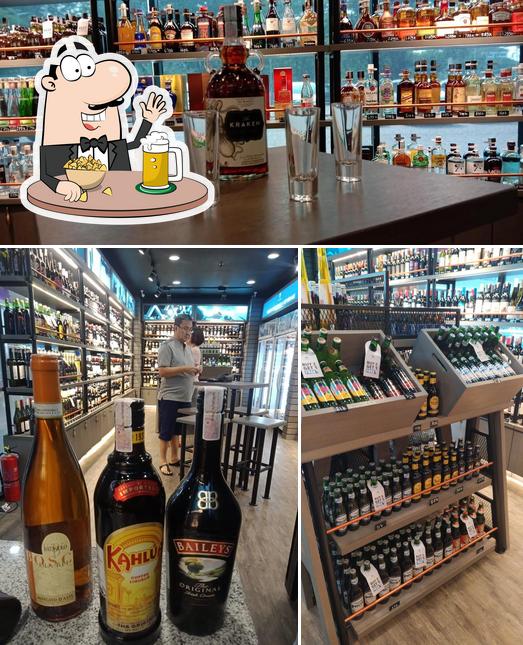 Vinyard Hypermart Puri, West Jakarta - Restaurant reviews