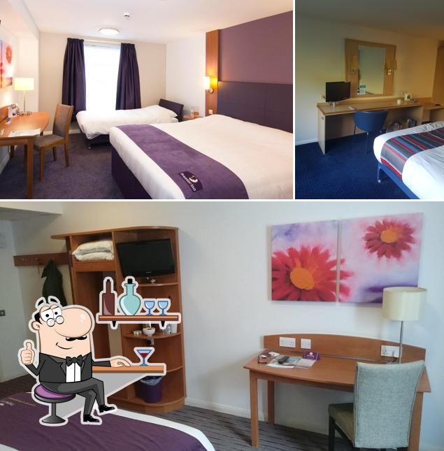 Premier Inn Scarborough (South Bay) hotel, Scarborough - Restaurant ...