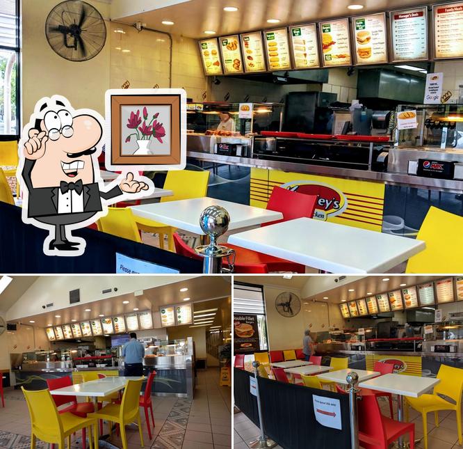 Kingsley's Chicken Weston Creek in Weston - Restaurant menu and reviews
