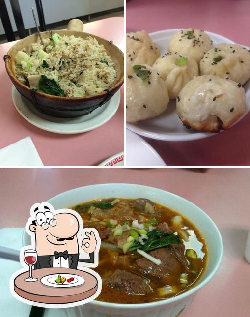 Shanghai Town, Davis - Restaurant menu, prices and reviews