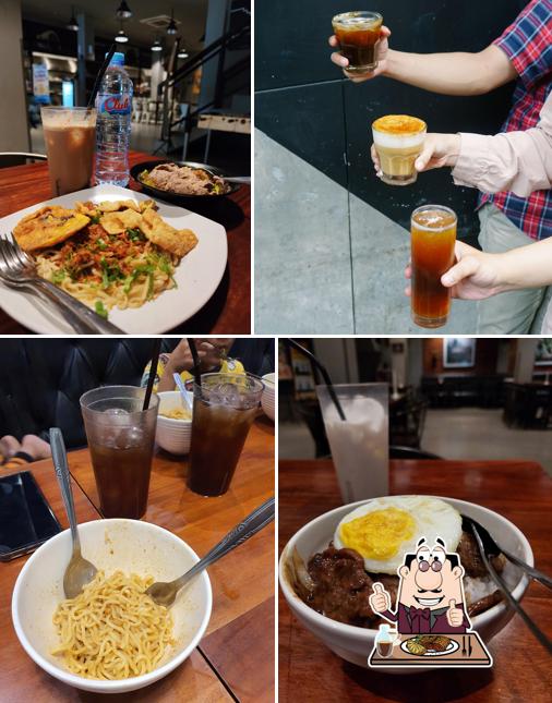 Warunk Upnormal, Kudus - Menú del restaurante, precios y reseñas