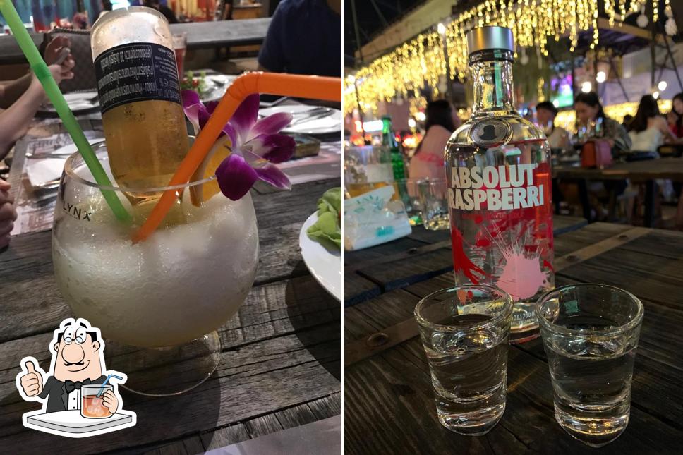 76 GARAGE restaurant, Bangkok, 9 9 ซอย ประดิษฐ์มนูญธรรม - Restaurant ...