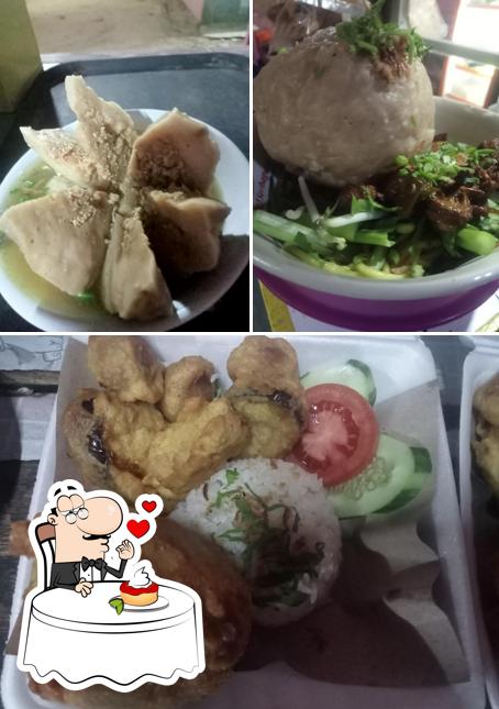 Rumah Makan Restu Ibu restaurant, Indonesia, R5GP+8CH - Restaurant reviews