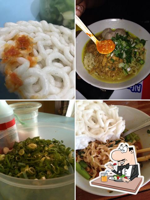 Mie Ayam & Bakso "Muncul" restaurant, Cileungsi