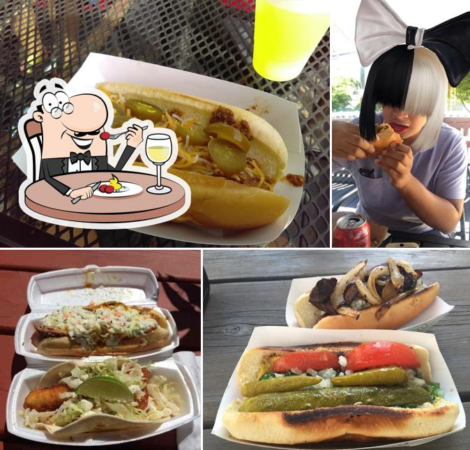 Johnny Dogs, Munising - Restaurant menu, prices and reviews