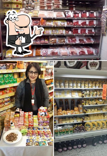Brasão Supermercado Xaxim, Xaxim - Restaurant reviews