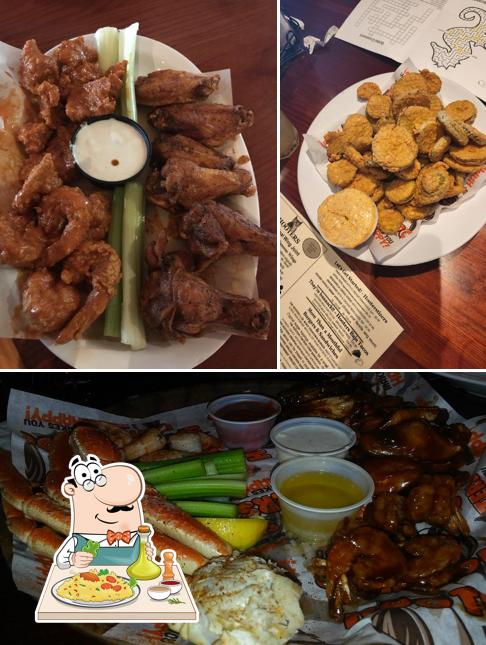 Hooters, 1160 N Military Hwy in Norfolk - Restaurant menu and reviews