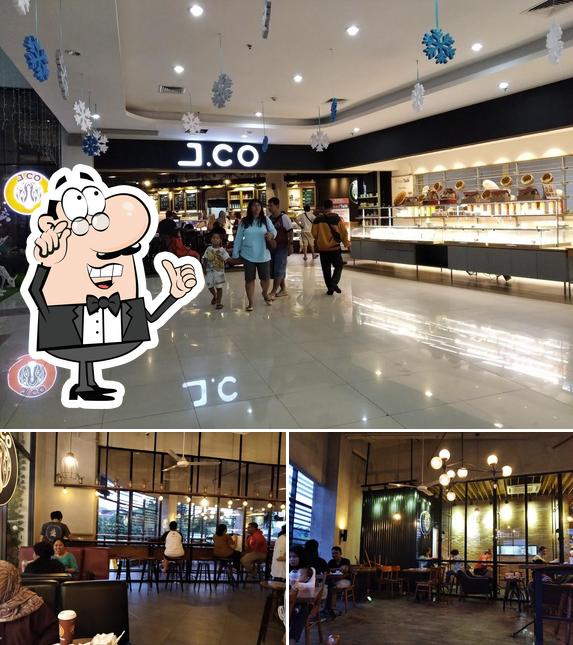 JCO DONUTS&COFFEE Pondok Kelapa Town Square, East Jakarta - Restaurant ...