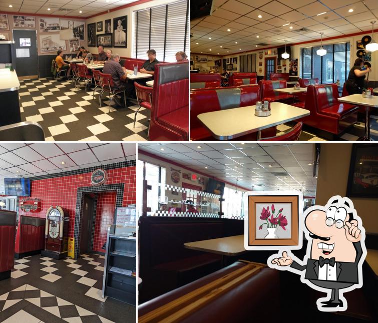 Michigan Diner (Lauzon), 7435 Tecumseh Rd E in Windsor - Restaurant ...