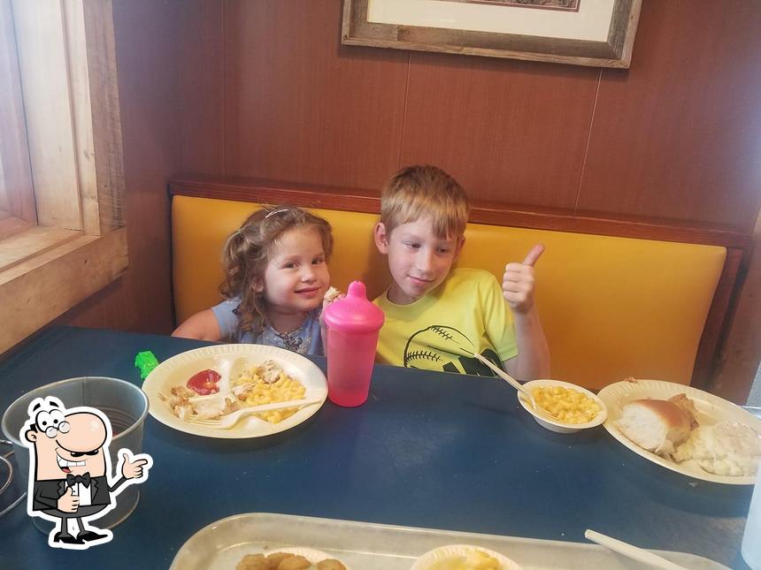 Charlie's Chicken, Miami - Restaurant menu, prices and reviews