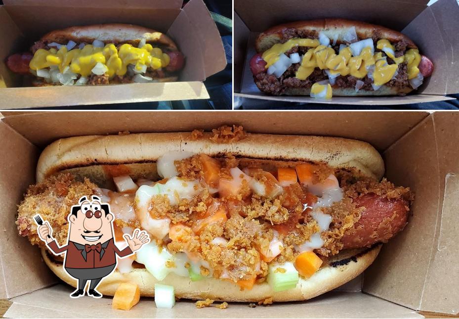 Fancy Franks, 1507 Avenue Rd in Toronto - Restaurant menu and reviews