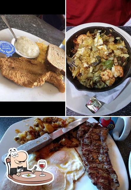 Thumbs Up Diner, 573 Edgewood Ave SE in Atlanta - Restaurant menu and ...