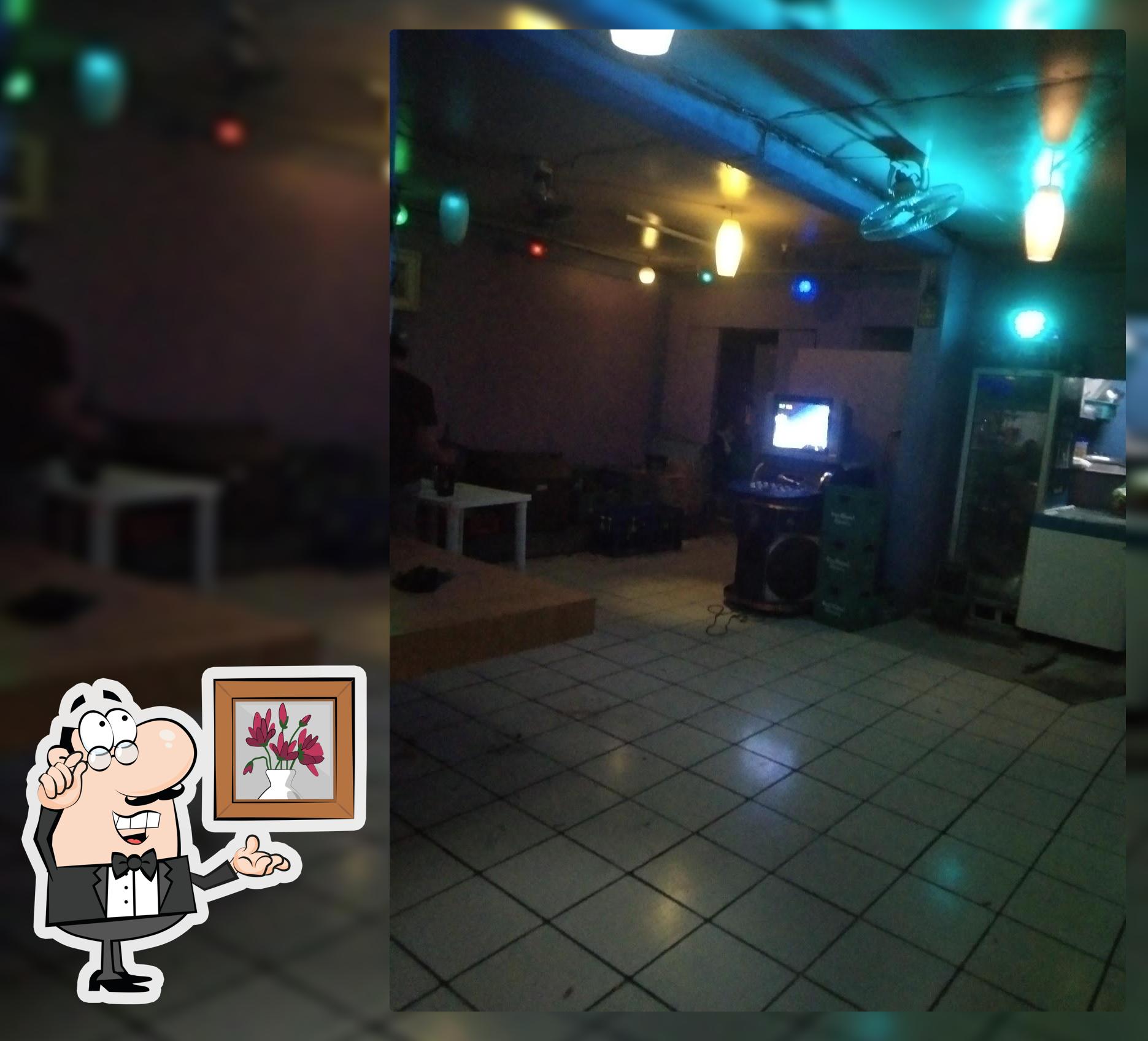 Boss Chump Foodhouse restaurant, Manila - Restaurant reviews