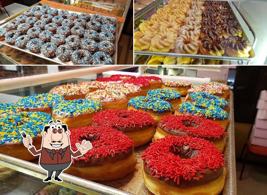 Donut Den, Petaluma - Restaurant menu, prices and reviews