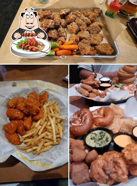 Buffalo Wild Wings, 6000 Mahoning Ave in Austintown - Restaurant menu ...