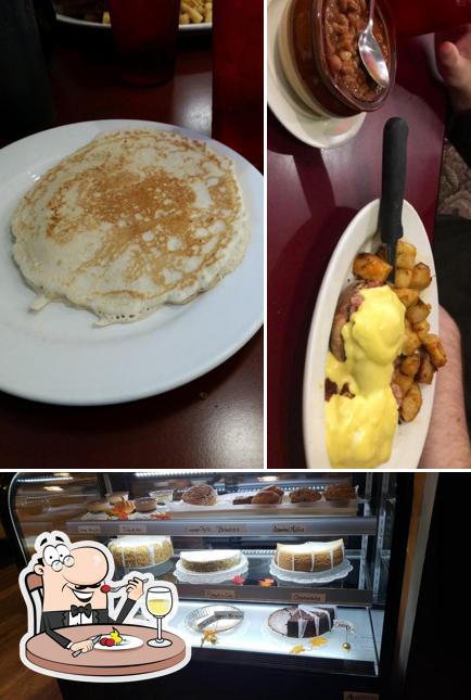 Stelio's Family Restaurant, Billerica - Restaurant menu, prices and reviews