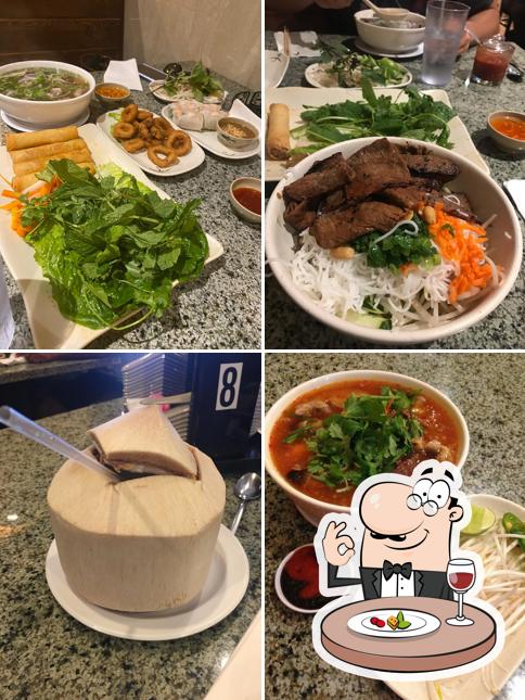 Pho Saigon 8, 9055 S Eastern Ave in Las Vegas - Restaurant menu and reviews