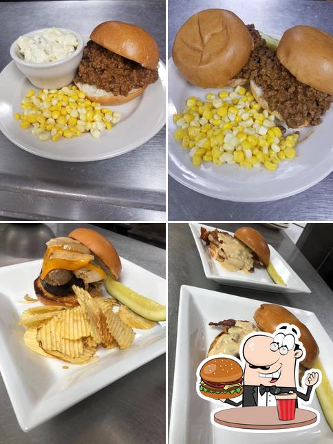 Varsity Bar & Grill in Sun Prairie - Restaurant menu and reviews