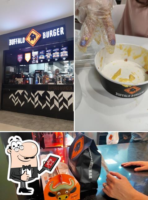 Buffalo Burger restaurant, New Cairo City, 38FW+6M2، حسن افلاطون ...