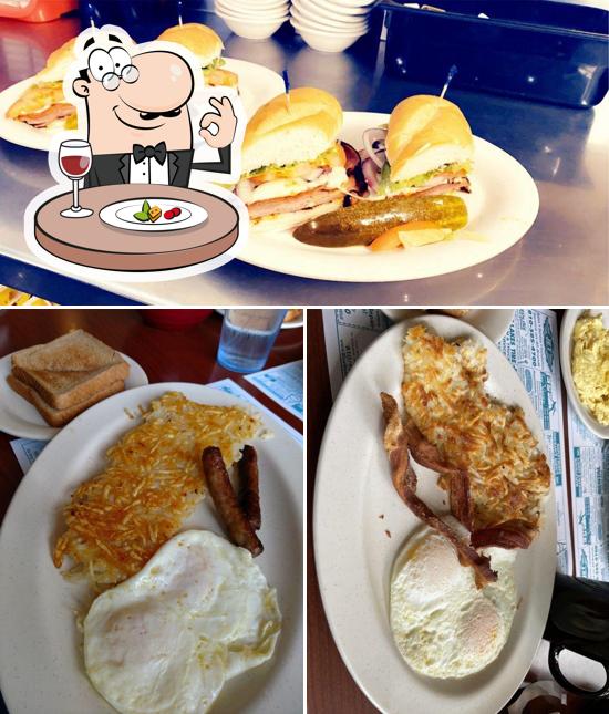Maria's Downtown Cafe in Port Huron - Restaurant menu and reviews