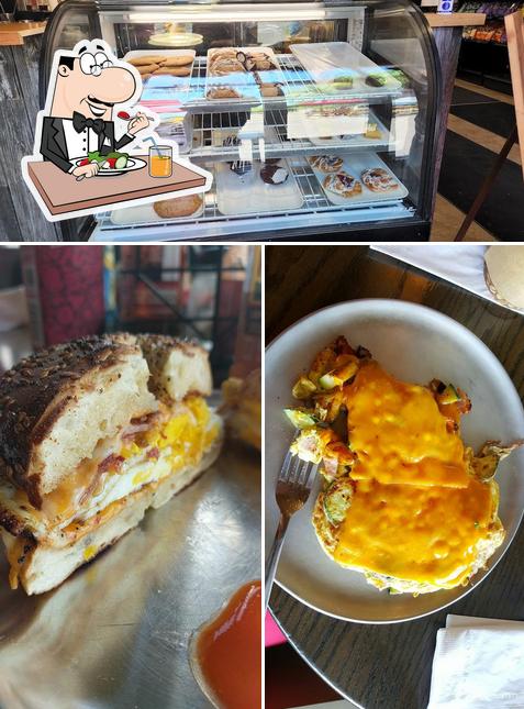 Macri's Deli & Cafe, Canandaigua - Restaurant menu, prices and reviews
