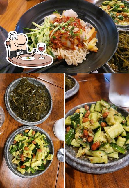 Li's Rice Noodle Bar, Adelaide - Restaurant menu, prices and reviews