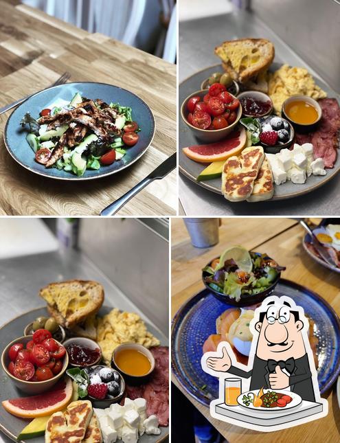 Astro Cafe & Brunch, London - Restaurant menu, prices and reviews