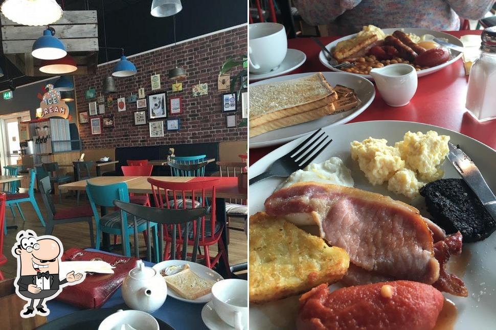 Le Cafe, Prescot - Restaurant menu, prices and reviews