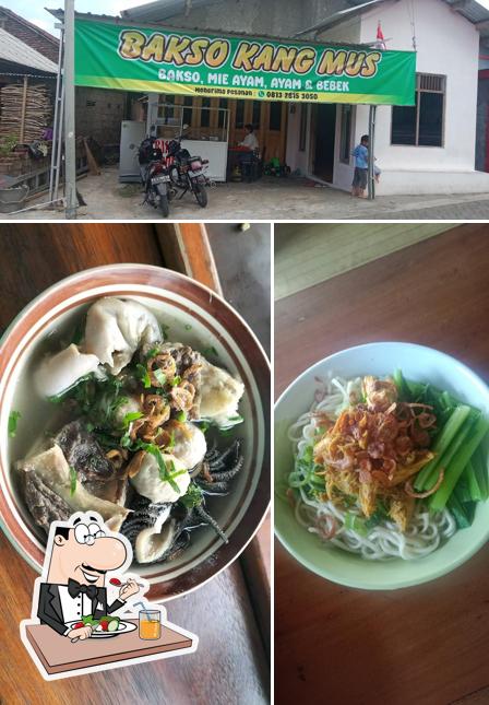 Bakso kang mus, Manggong