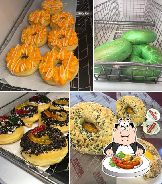donuts connection, New Kensington - Restaurant menu, prices and reviews