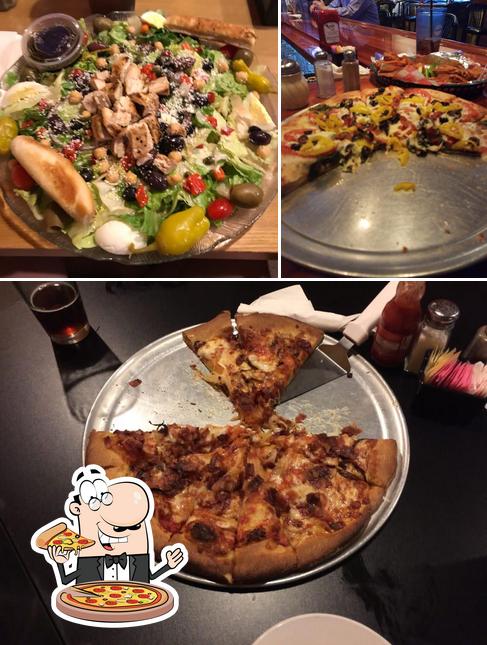Bronze Hood Lounge, Robinson Township - Restaurant menu, prices and reviews
