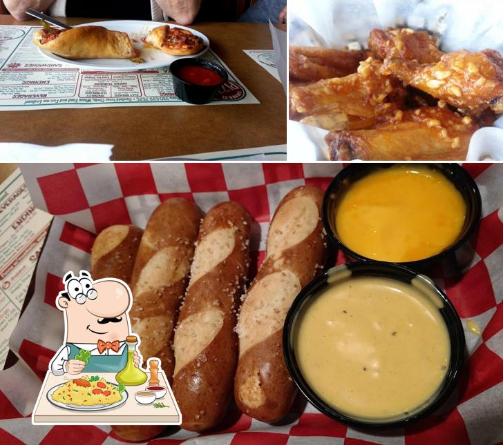 Inner Circle Pizza Canfield, Canfield - Restaurant menu, prices and reviews