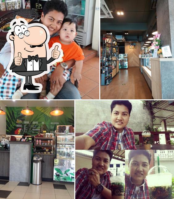 Café Amazon PTTOR Mueang Nakhon Sawan cafe, Nakhon Sawan - Restaurant ...